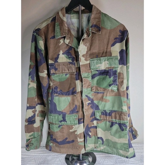 Jackets & Coats | Vintage Woodland Camo Military Bdu Jacket Small ...